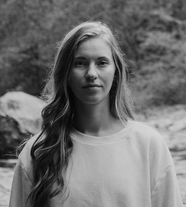 Erin Shakespeare - YYOGA